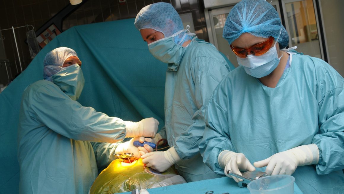 Dr Chiffolot, chirurgien spécialisé dans la chirurgie du dos à Dijon